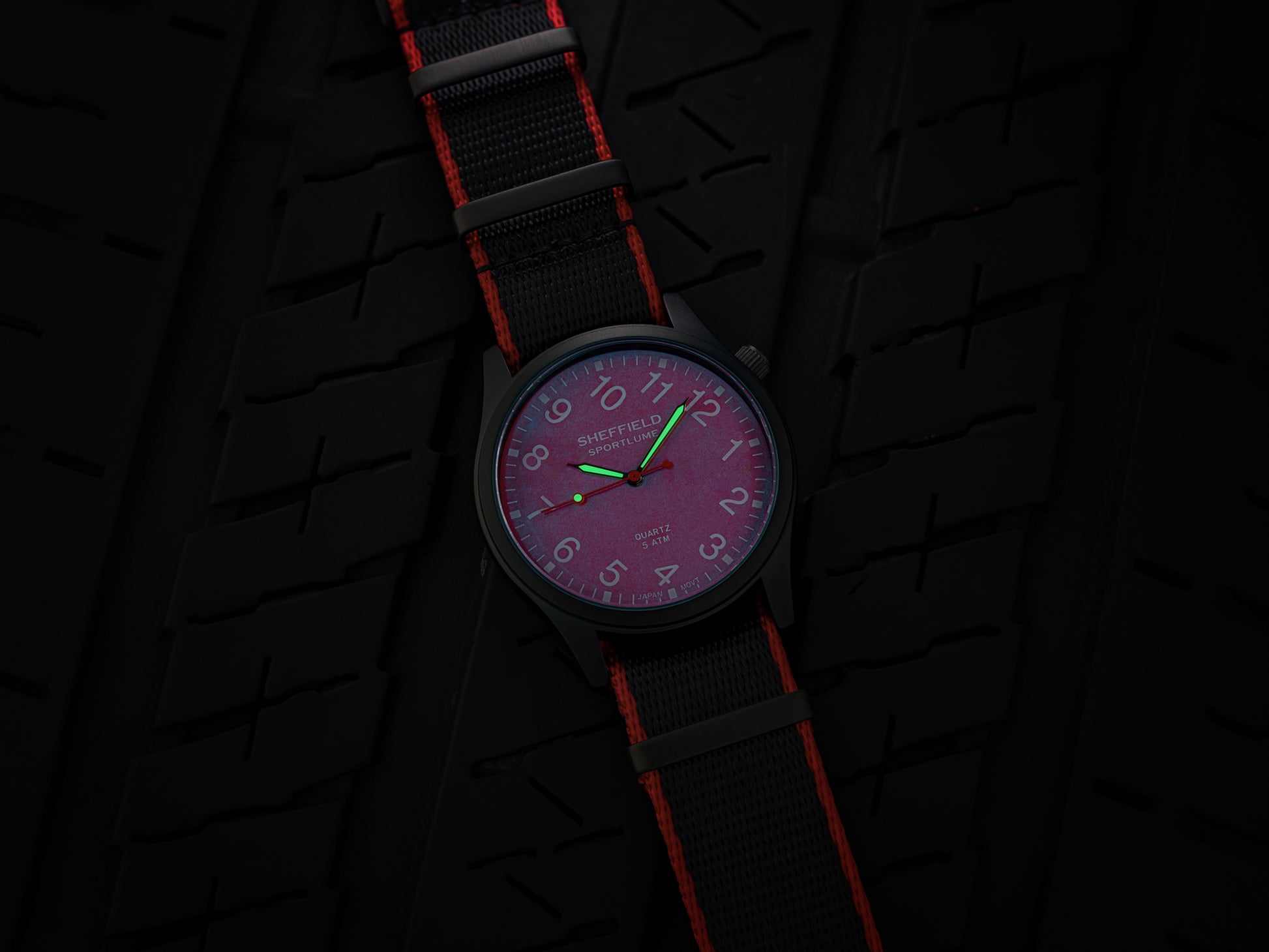QL1 Red – Sheffield Watches